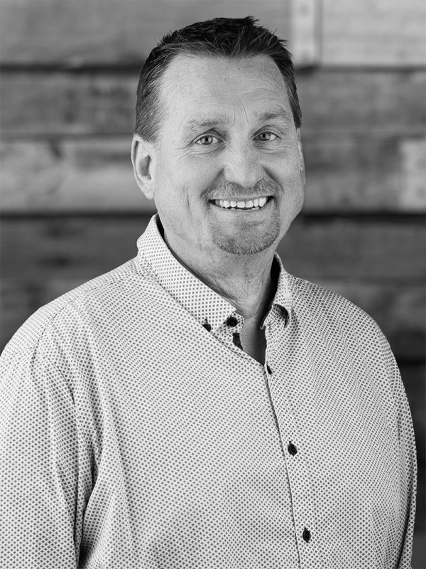 Mark Hamilton – Alexander